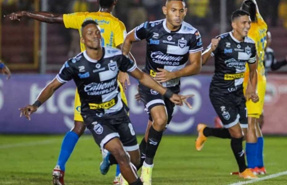 Tauro FC inicia la defensa de su título en el inicio del Torneo ...