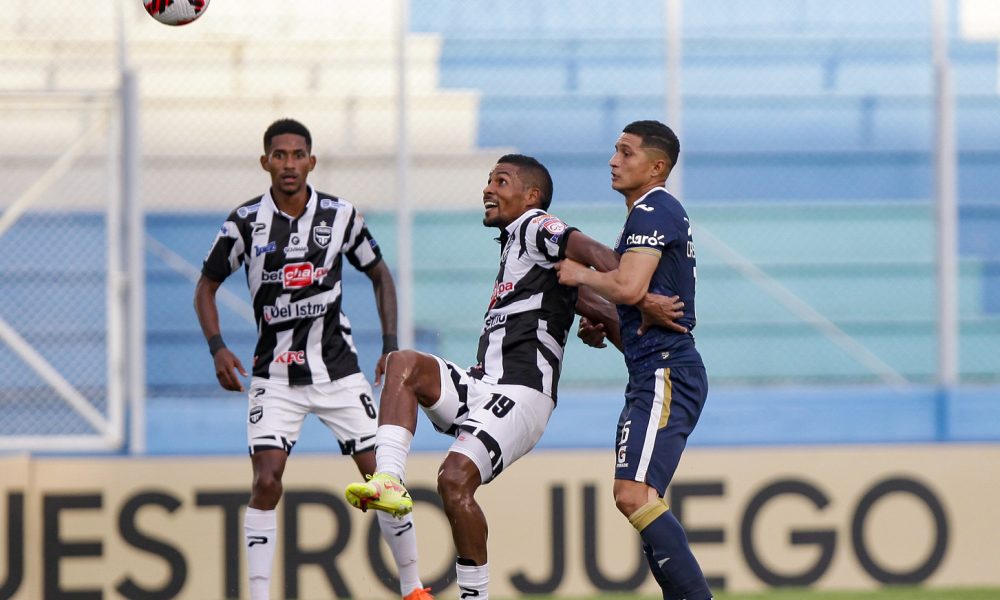 Concacaf League | Tauro FC a 90′ de avanzar a las semifinales y un cupo ...