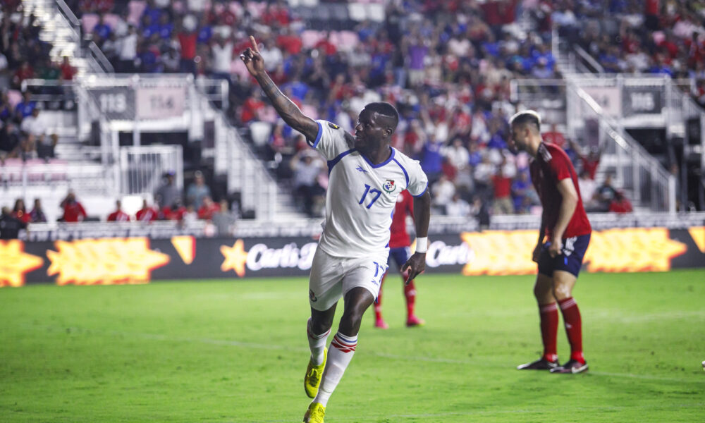 Fajardo y Bárcenas le dan el primer triunfo a Panamá en la Copa Oro ...