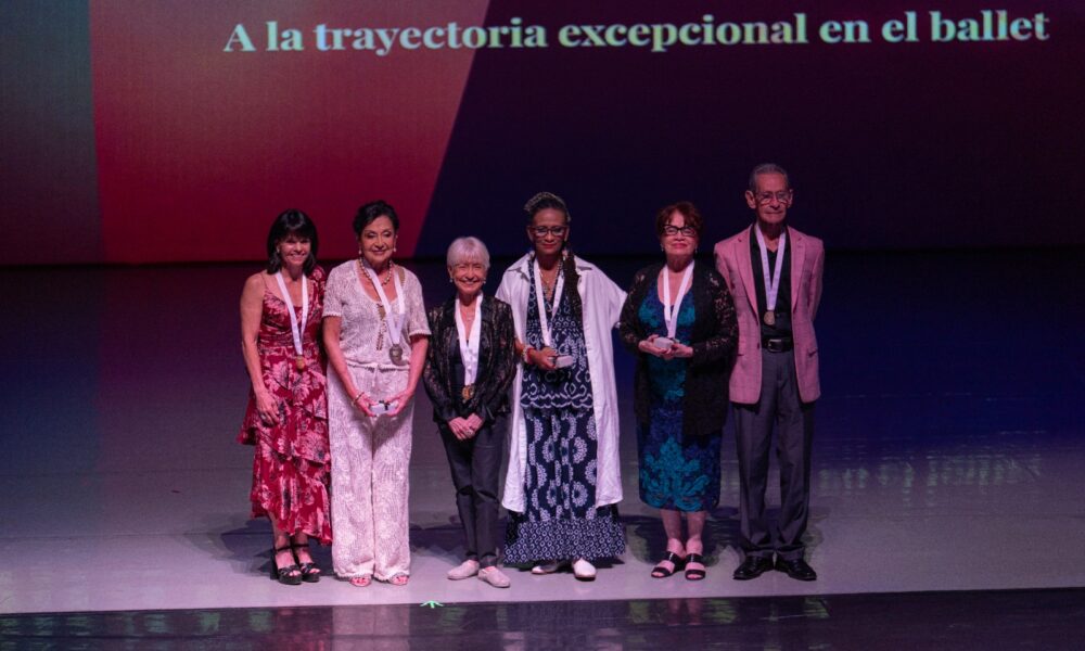 Rinden tributo a las leyendas y promesas de la danza en la gala ...